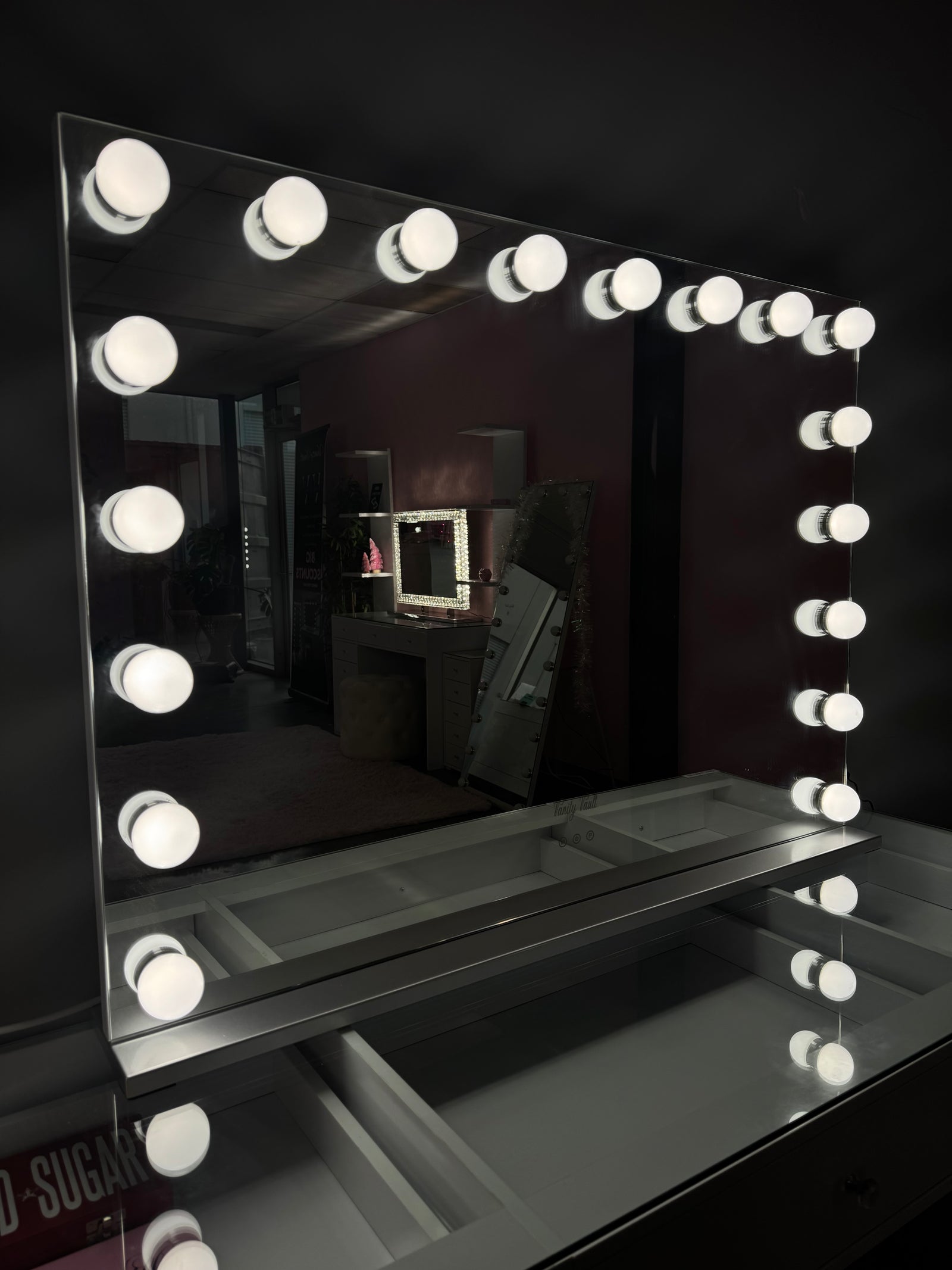 Buy Hollywood Mirrors with Full Length at Vanity Vault